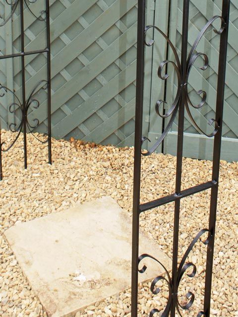 Poppy Forge Buckingham Arch in two finishes- Frankton's